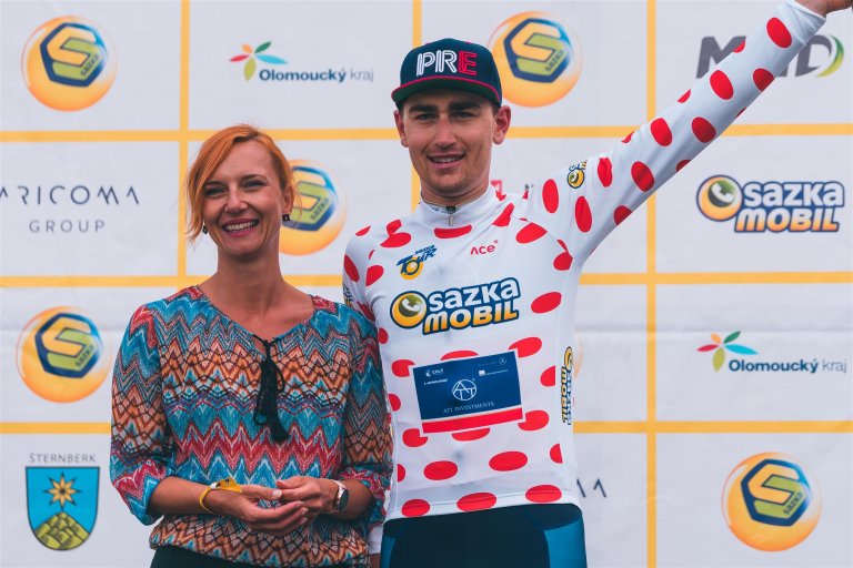 Jan Kašpar v puntikatém po 3. etapě na Sazka Tour | ATT Investments